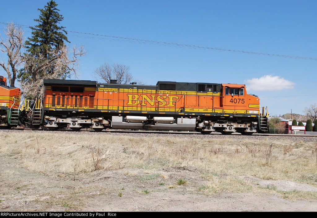 BNSF 4075
